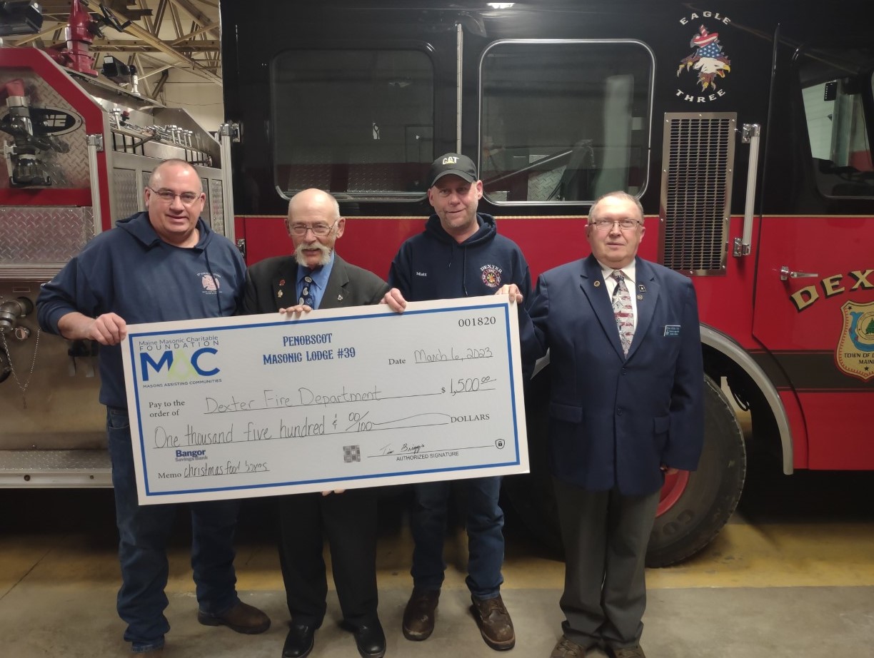 Masonic contributions fund AED for Dexter Fire Department - Piscataquis ...